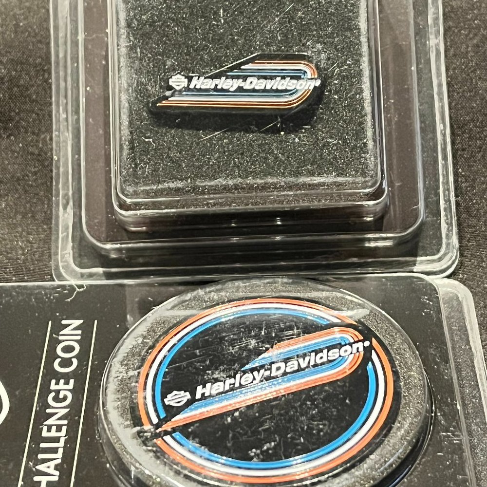 Harley Davidson Pin And Challenge Coin - Gem